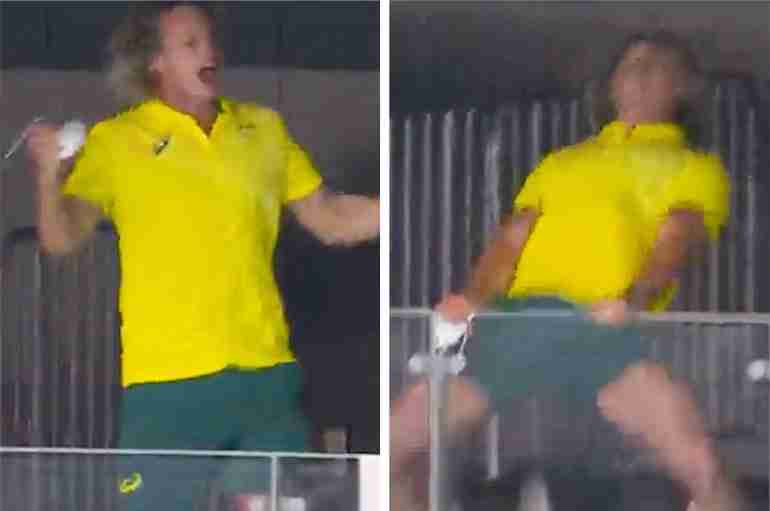 This Australian Swimmer’s Coach Completely Lost It After She Won Gold ...